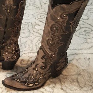 Corral | Shoes | Corral Vintage Black With Cream Inlay Sz 85 | Poshmark